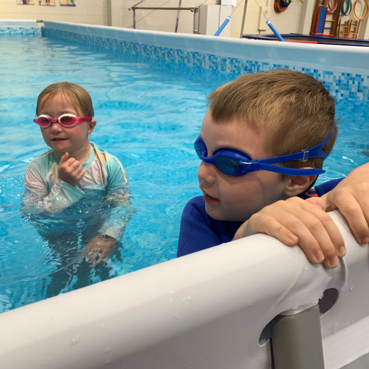 Swimming Lessons | Learn to swim one on one or in group swimming class ...